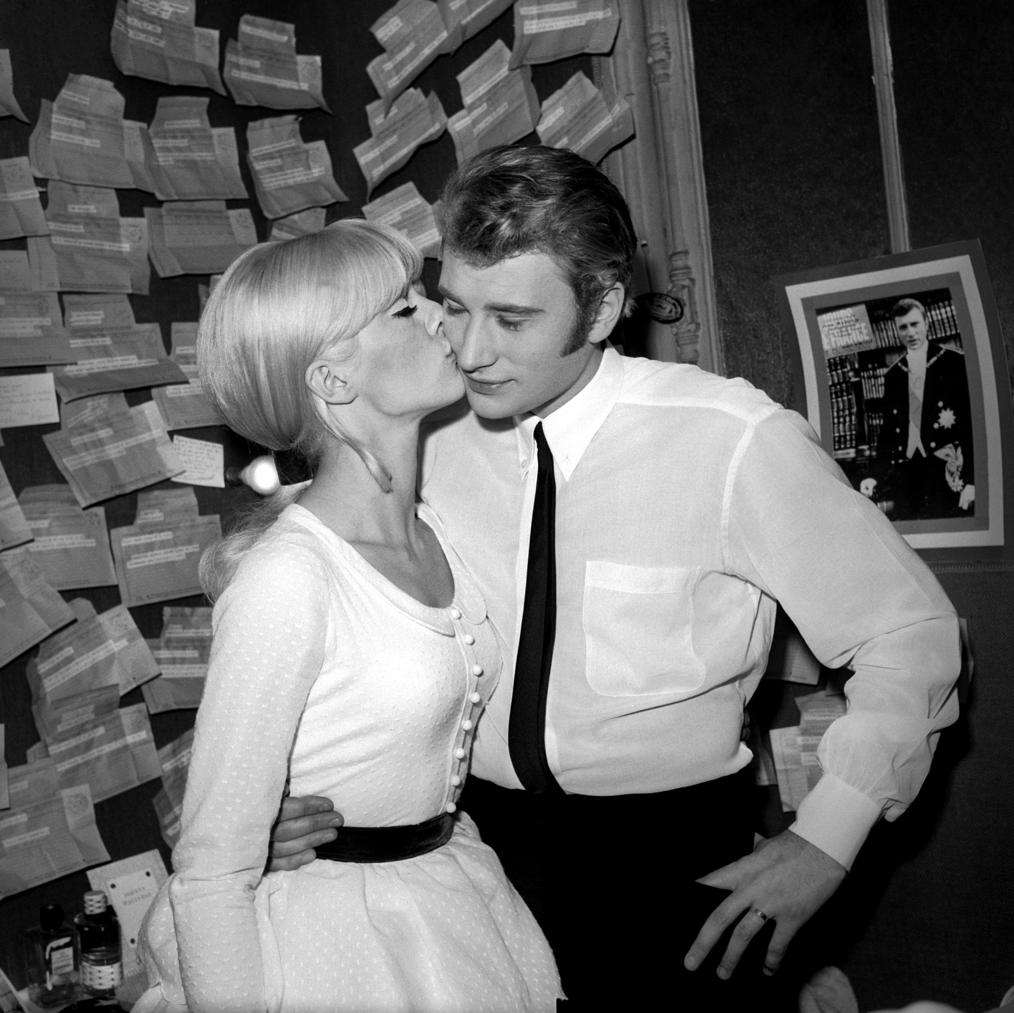 Photos : Johnny Hallyday et Sylvie Vartan, retour sur les 15 ans d'amour du couple emblématique ...